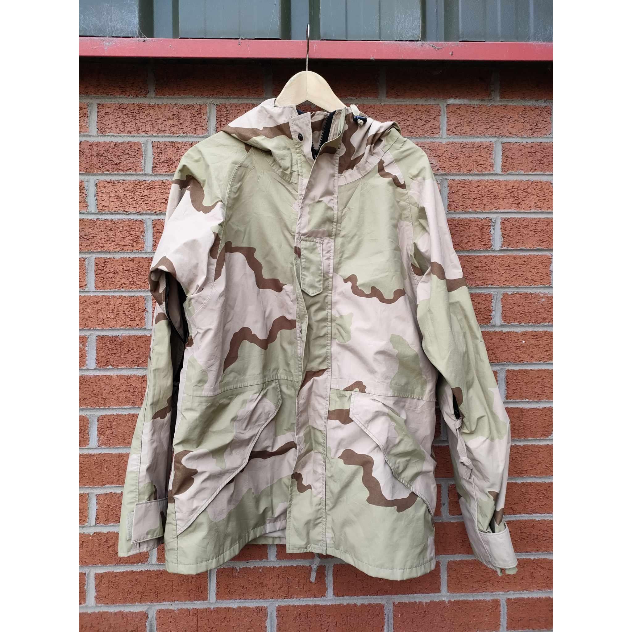 Grade A - US Army Desert Tri Colour ECWS Goretex Waterproof Parka ...