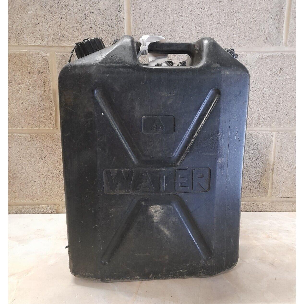 British Army 20L Water Butt Jerry Can – MilitaryMart