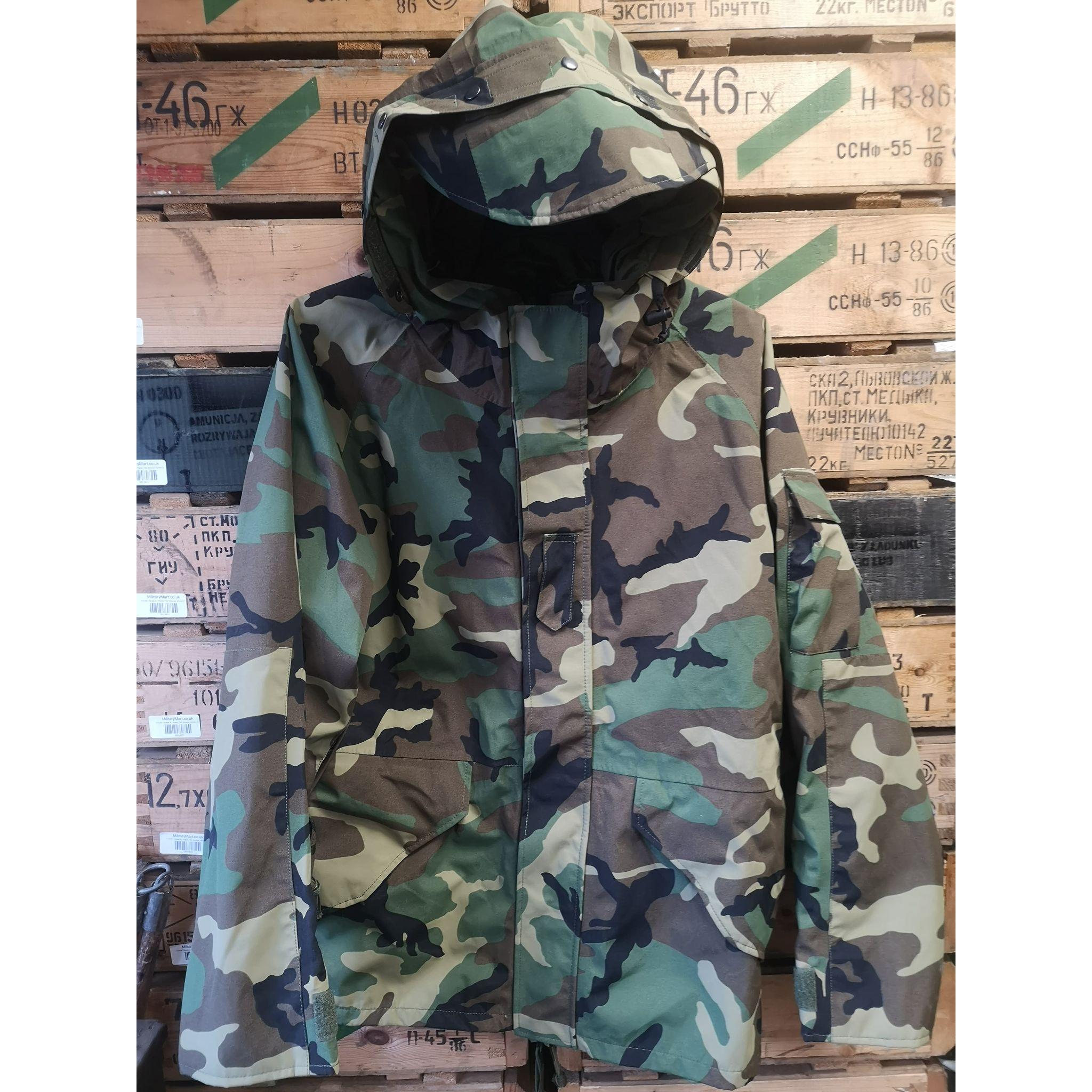 Like New US Woodland ECWS Goretex Waterproof Parka – MilitaryMart